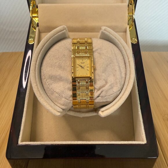 Pulsar | Accessories | Vintage Pulsar By Seiko Gold Tone Tank Watch ...
